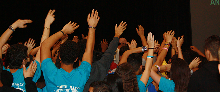 ADOM :: Mercy Night Miami draws nearly 1,000 youths