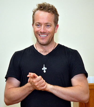 ADOM :: Porn in your back pocket