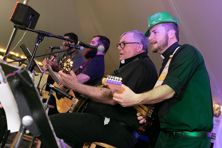 ADOM :: At seminary, faith and hope for future Church