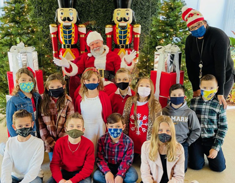 ADOM :: Santa visits St. Mark School