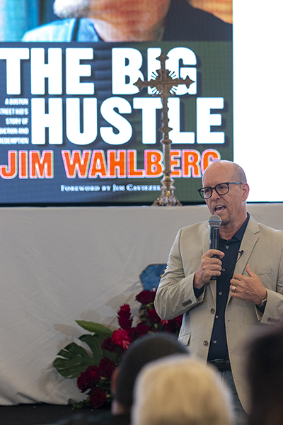 ADOM :: Priests hear uplifting message at convocation