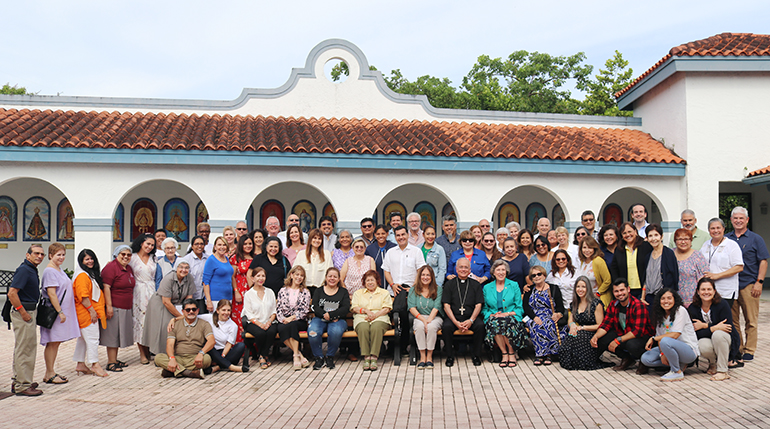 ADOM :: La sinodalidad nace en el momento de partir el pan y compartirlo
