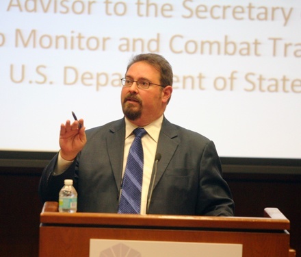 ADOM :: How to 'break the chains' of modern slavery