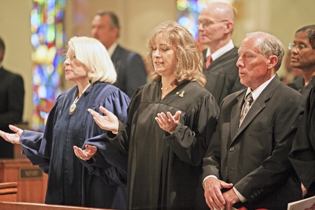 ADOM :: Of law and country