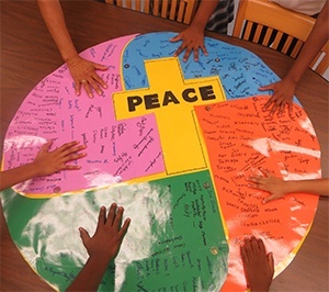 ADOM :: St. James students pledge to be peacemakers