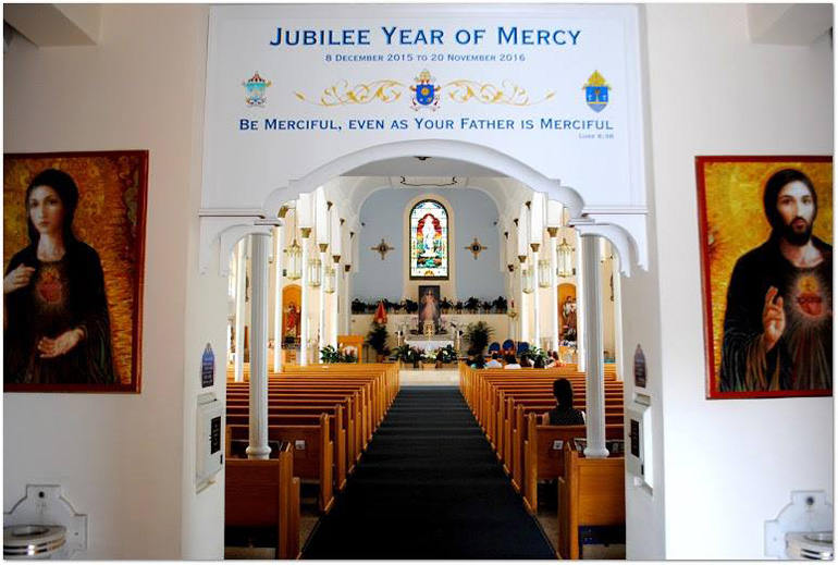 ADOM :: Catholic artist balances 'survival' with quest for beauty