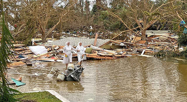 ADOM :: Total devastation, and rescuers from Hollywood