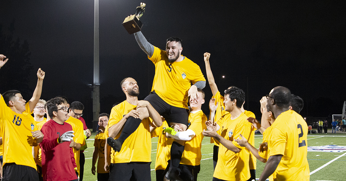 ADOM :: On the pitch, no redemption for priests