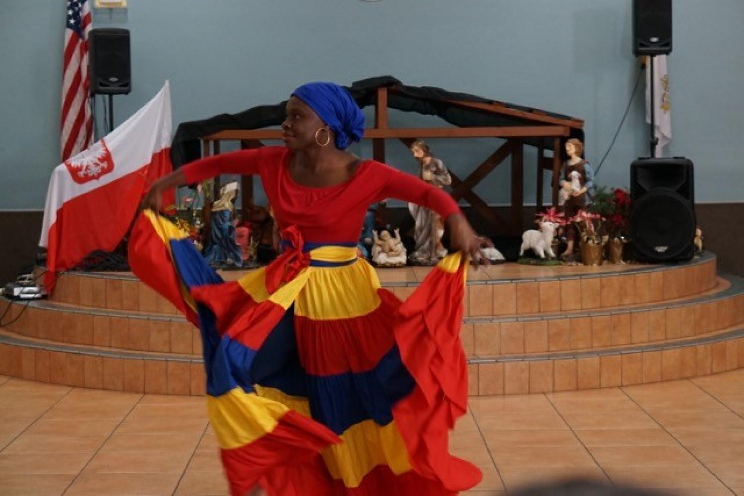 ADOM :: Cultures, people come together at Migration Mass