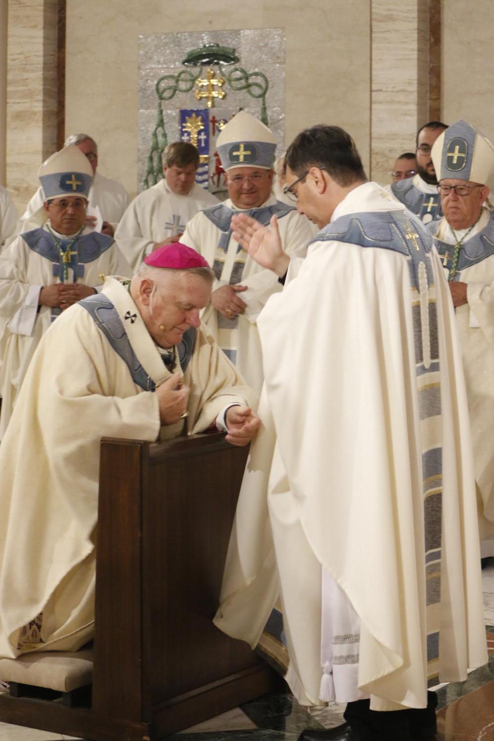ADOM :: Four new priests ordained for Miami