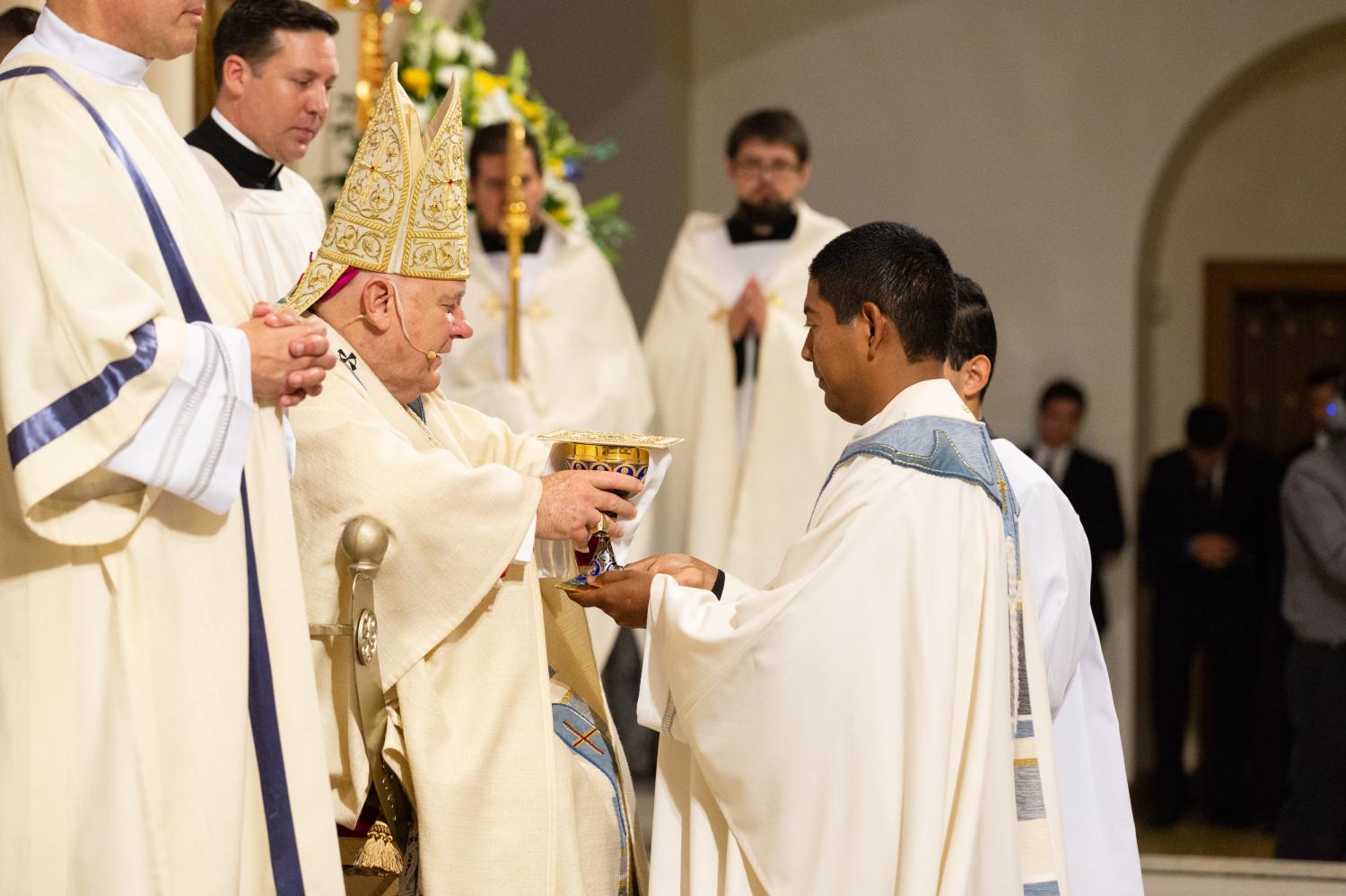 ADOM :: Four new priests ordained for Miami
