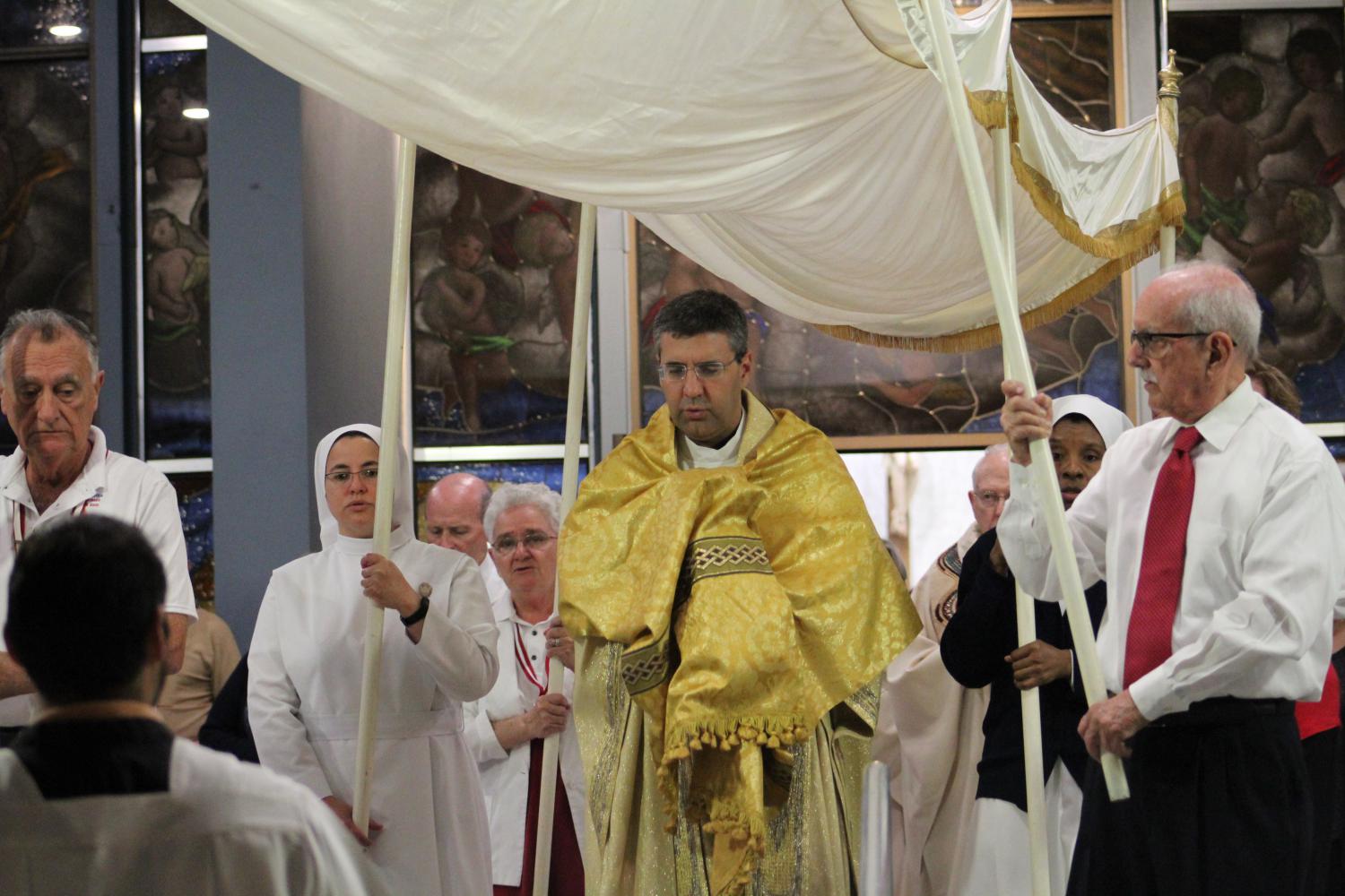 ADOM :: Holy Thursday: Seven Churches Visitation