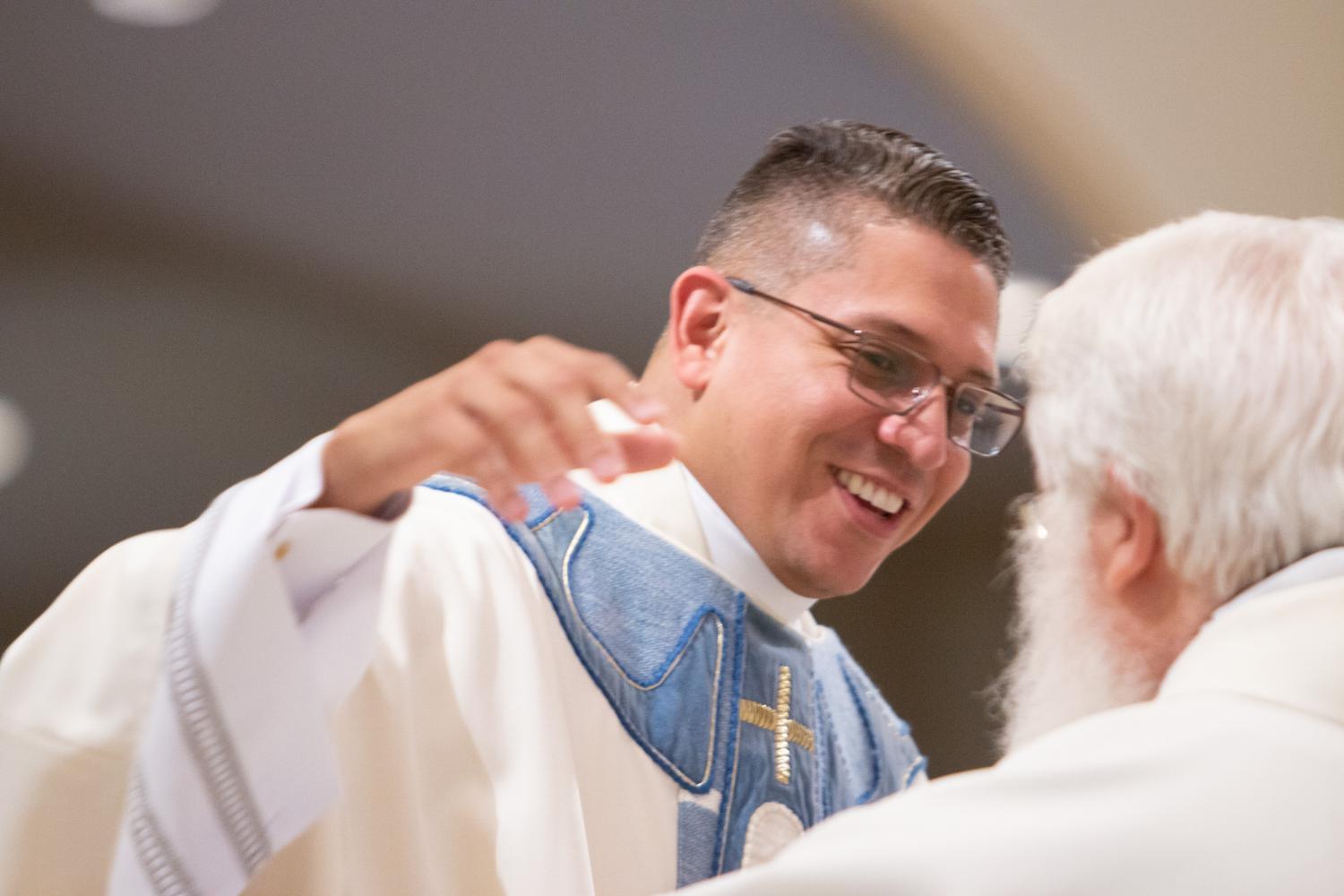 ADOM :: 5 become priests at joyous ceremony