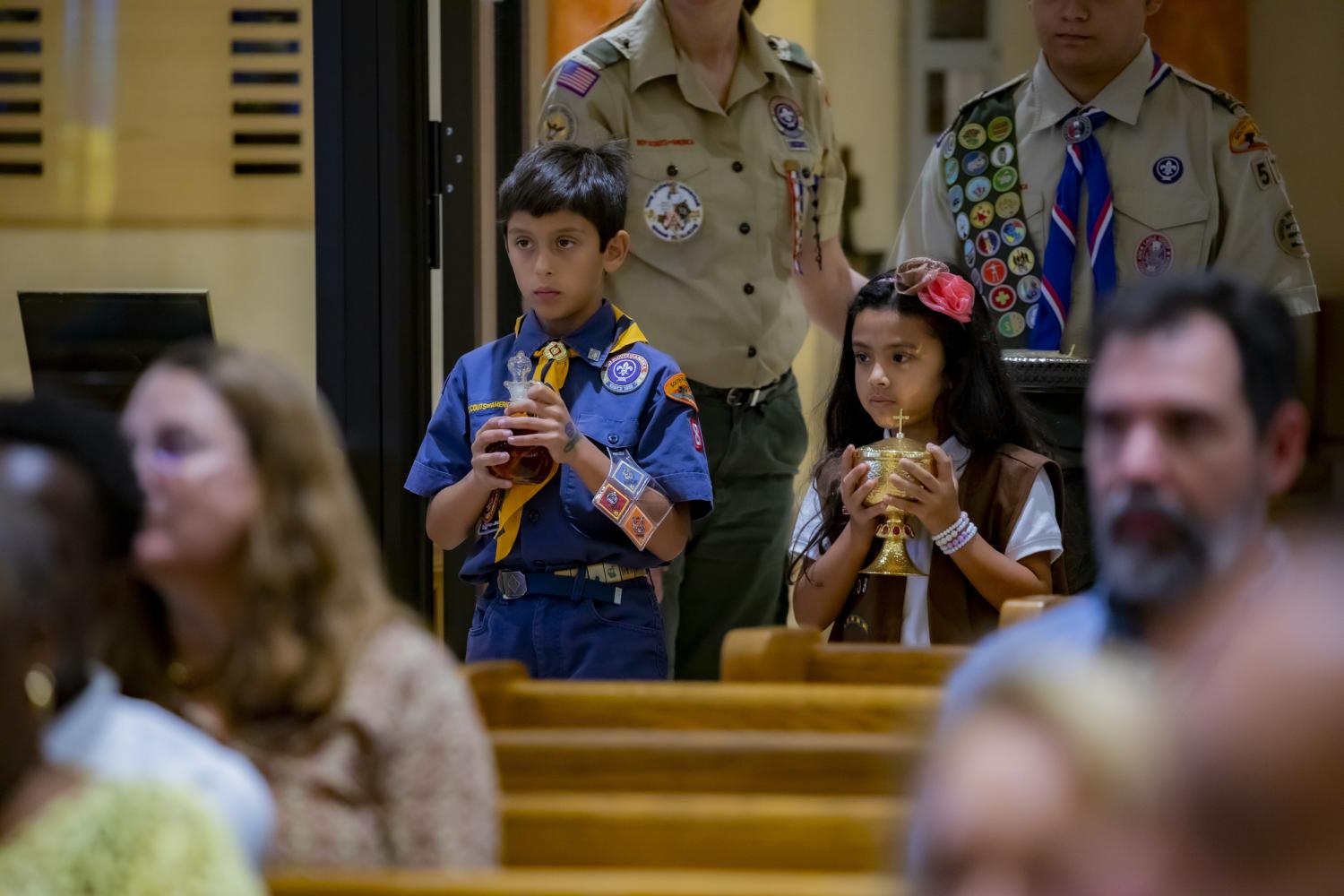 ADOM :: Gallery: Catholic Scouting presentation Mass