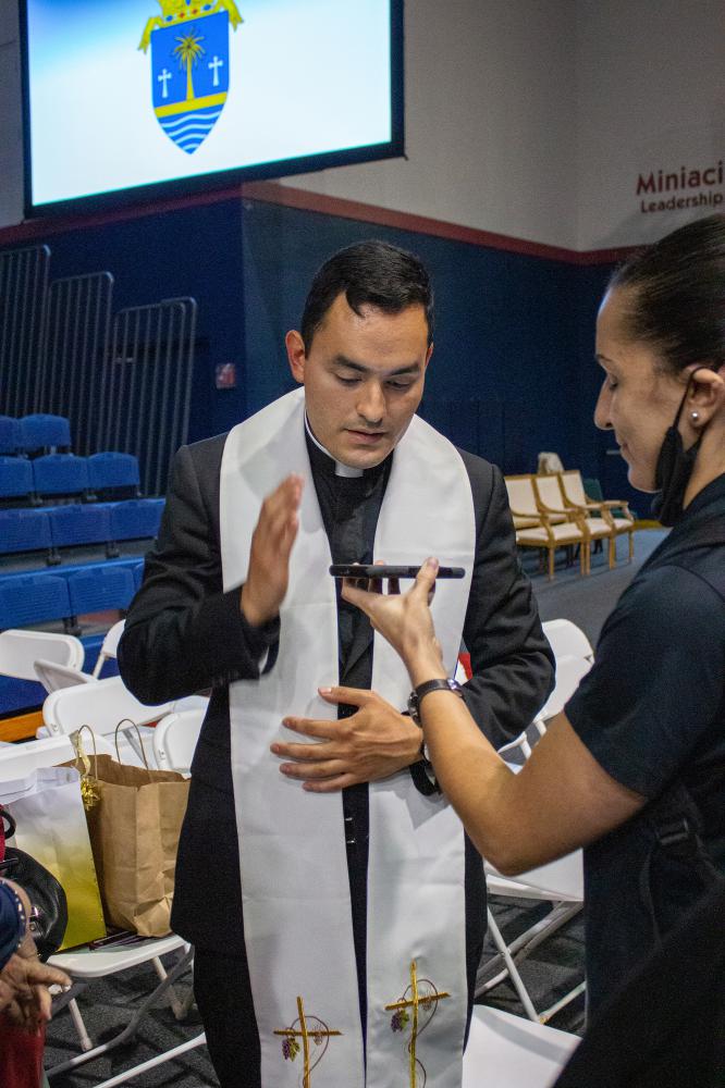 ADOM :: 8 new priests ordained for Miami