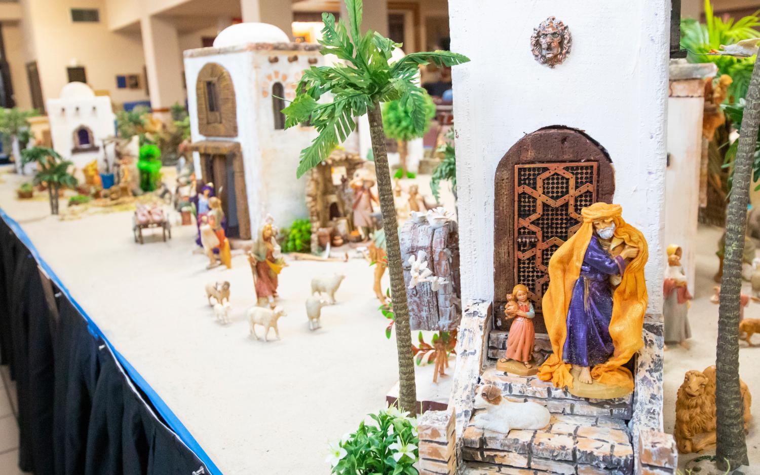 ADOM :: Christ's birth, in miniature