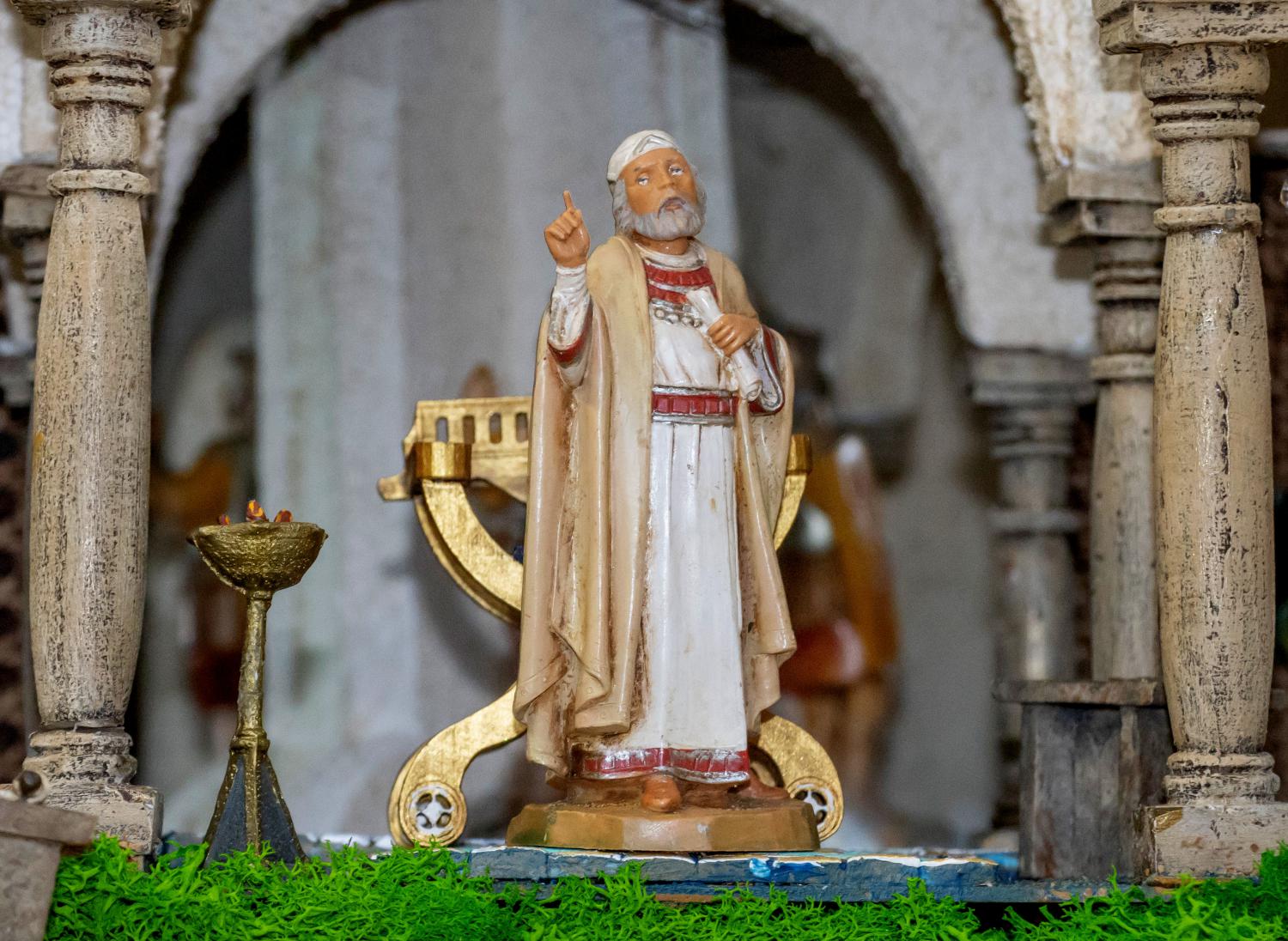 ADOM :: Christ's birth, in miniature