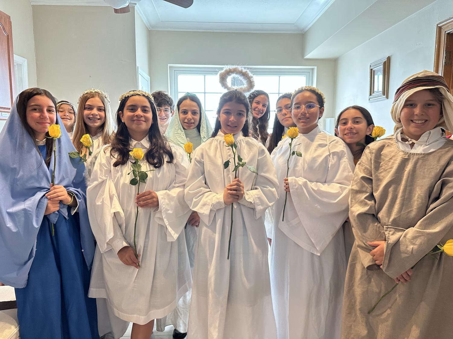 ADOM :: St. Theresa School students devote themselves to Mary