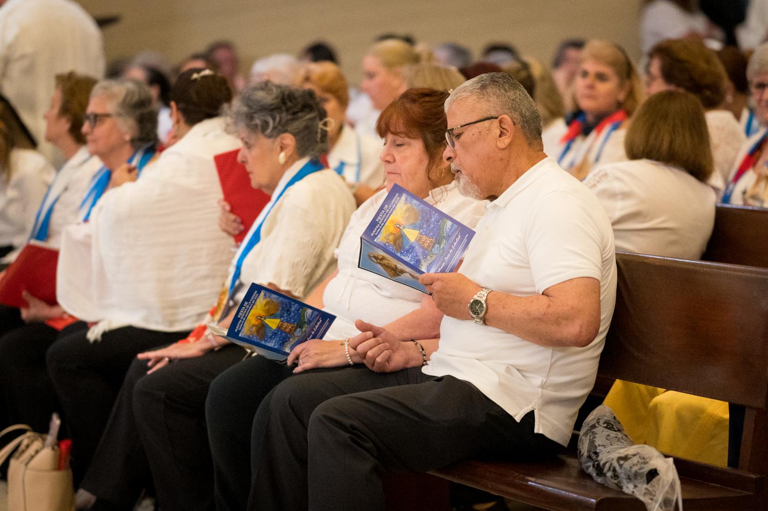 ADOM :: Cuban-Americans flock to celebrate La Ermita